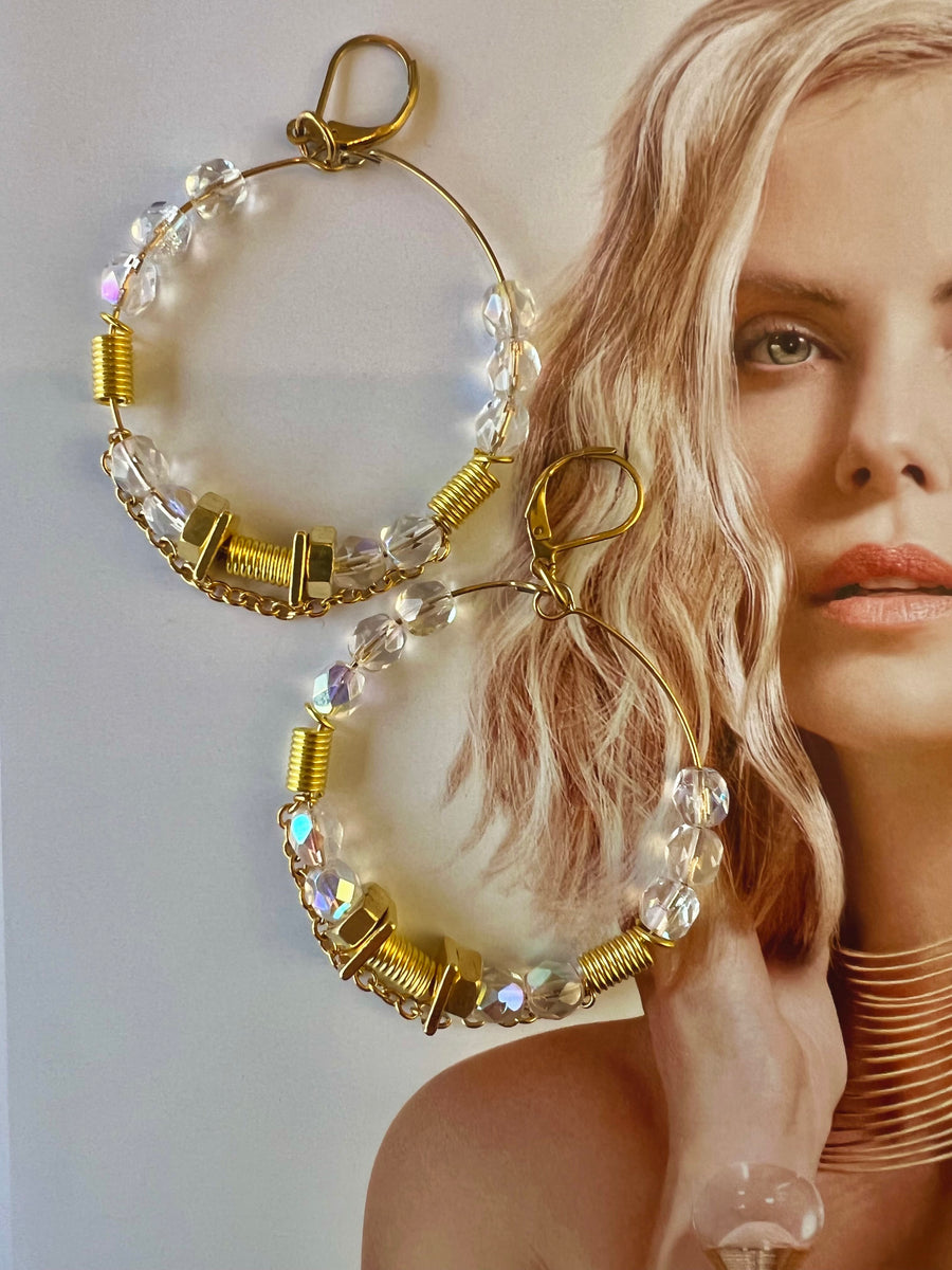 GOLD BOMB – Les Pétroleuses